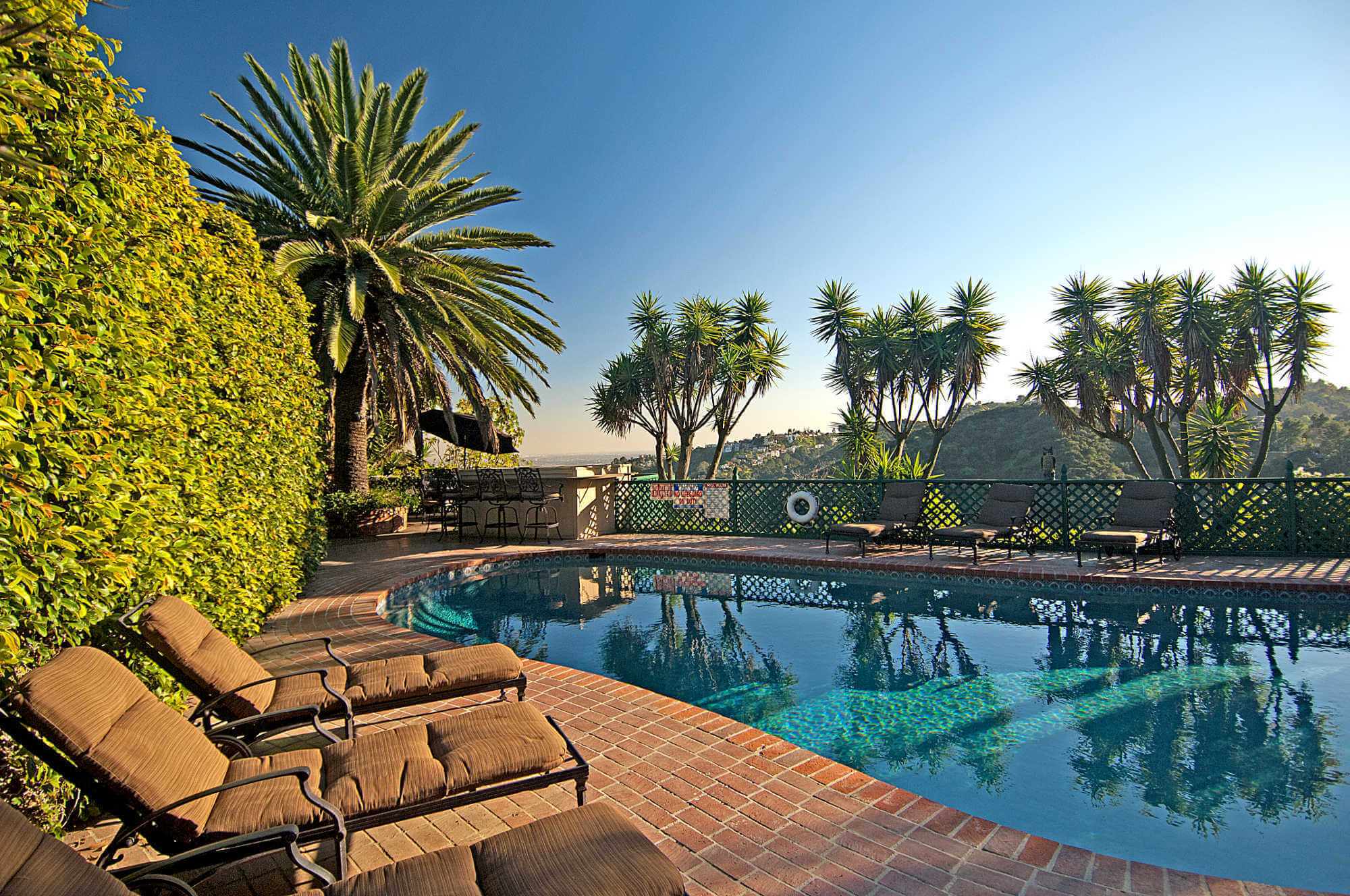 The Hills Treatment Center - Los Angeles, California | Detox Centers